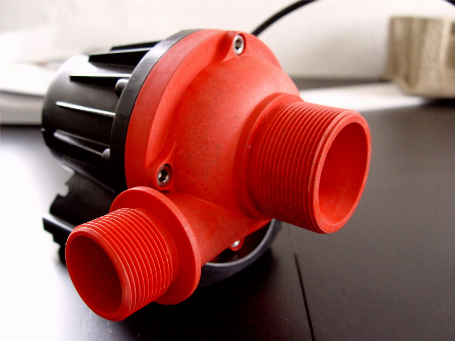 Royal Exclusiv drops adjustable brushless DC skimmer pump | Reef ...