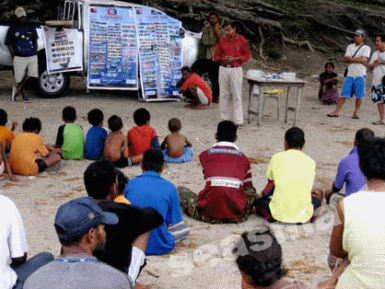 SEASMART building marine aquarium trade in Papua New Guinea the right ...