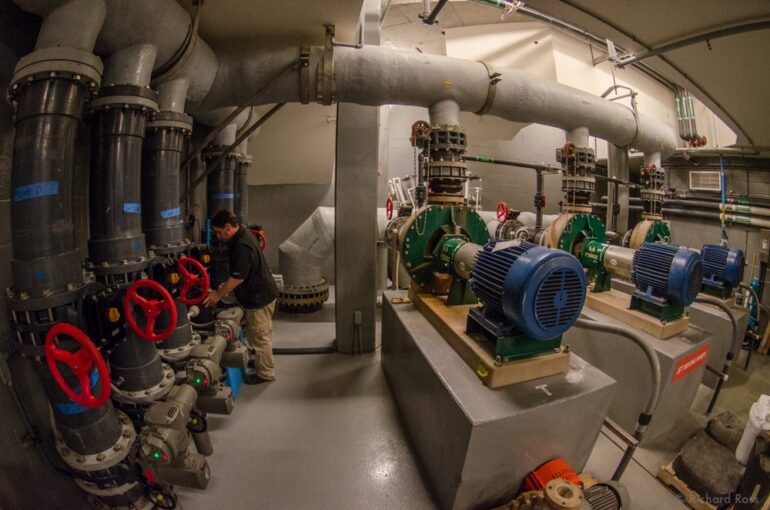 This is one serious closed loop system | Reef Builders | The Reef and ...