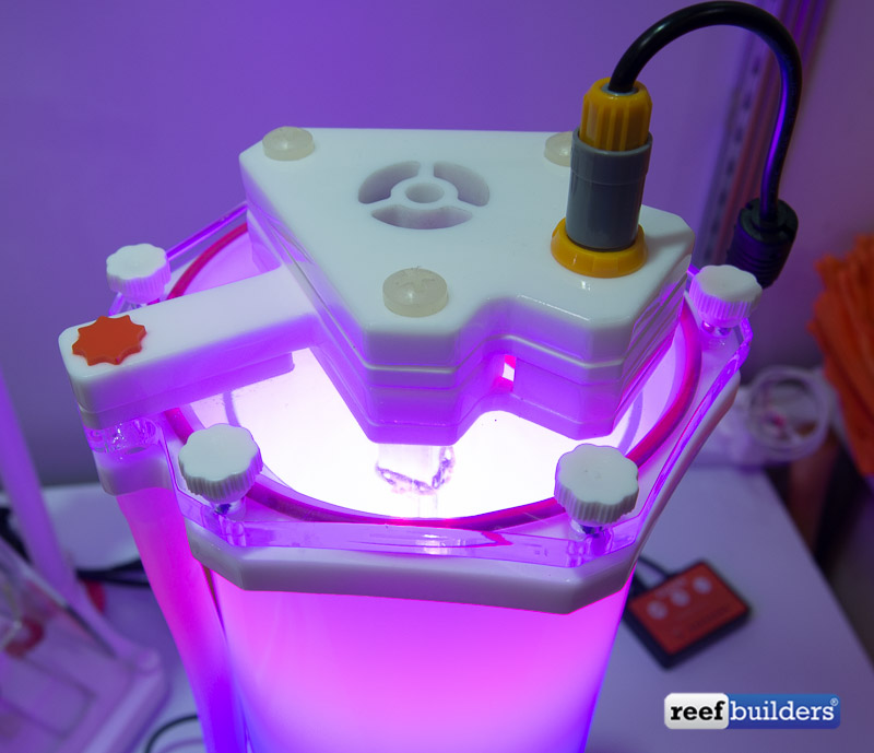 Skimz unveils a macroalgae filter chaetomorpha reactor of their own ...