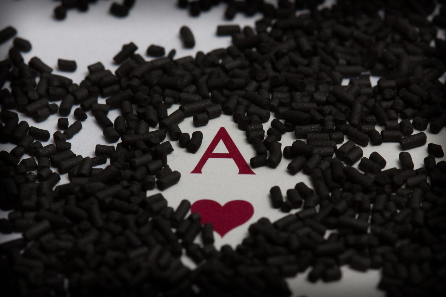 Skimz introduces Pur CARB-08, its new activated carbon pellets | Reef ...