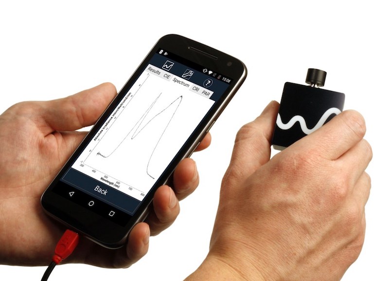 Ocean Optics WaveGo is the First Affordable, Professional Grade Light ...