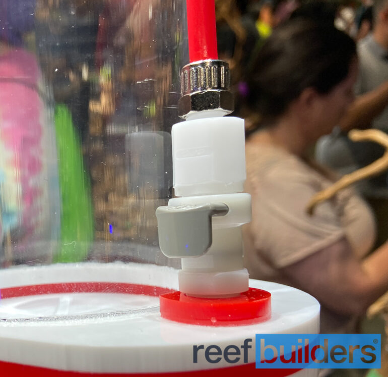 Pro Clear Dosing Container with Quick-Disconnect Fittings | Reef ...