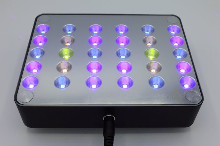 Reefi Uno 2.0 Shines in New Pics of the Diodes | Reef Builders | The ...