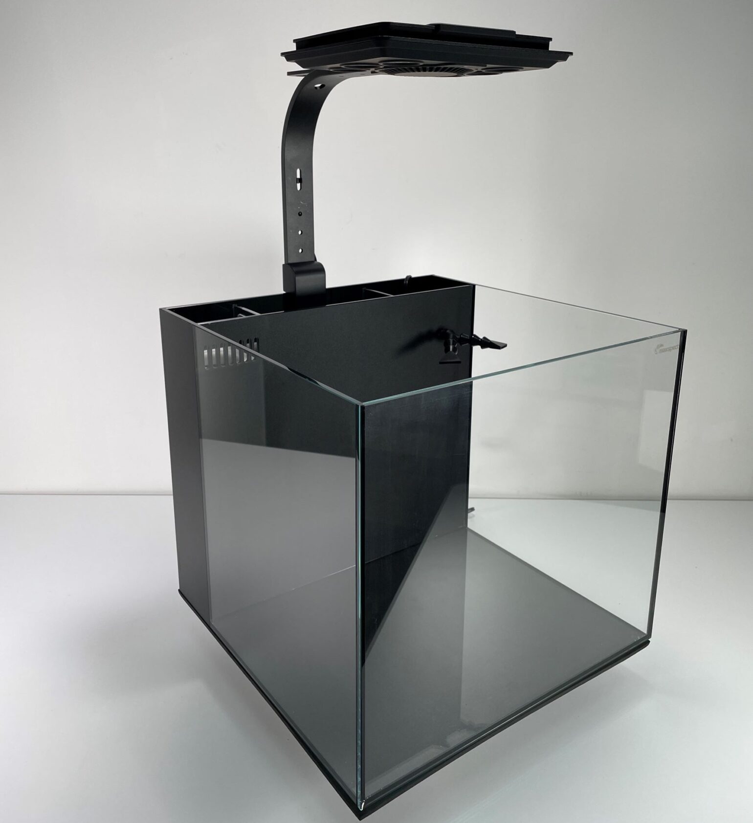 Maxspect launch new Dice AIO nano aquarium | Reef Builders | The Reef ...